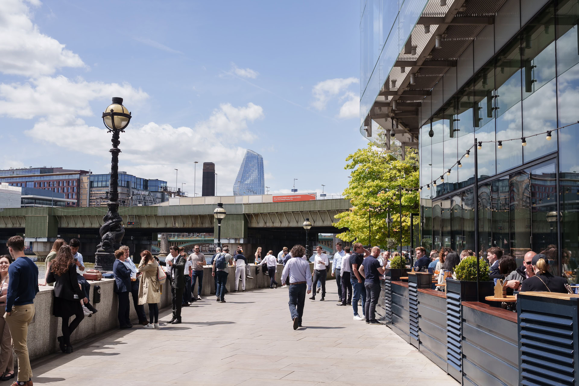 Hay's Galleria | The Area